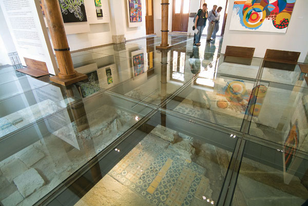 Windows on the Past - Archaeology Magazine Archive