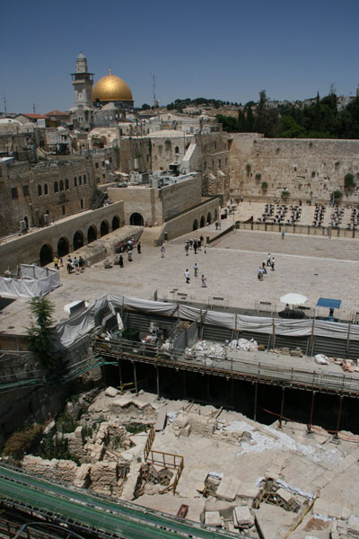From the Trenches - Dig at the Wailing Wall - Archaeology Magazine Archive