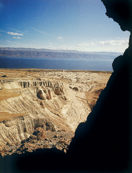 The Dead Sea Scrolls: Fragments from the Qumran Caves - Archaeology ...